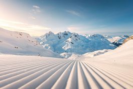Papier peint panoramique - Aube sur des pistes fraîches - Papier peint ...